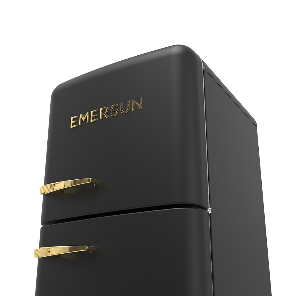 Onyx 16-Foot Refrigerator-Freezer